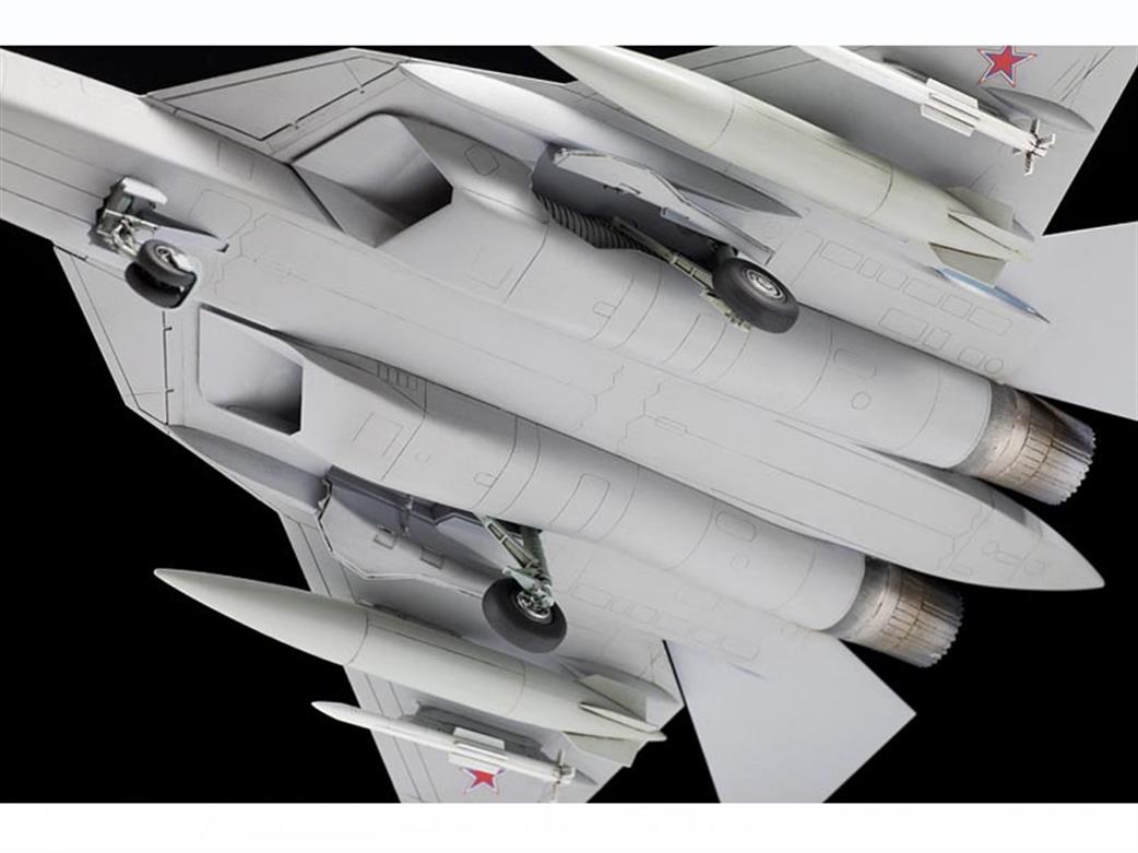 Zvezda 1/72 7319 Russian Fifth-Generation Fighter Su-57 kit